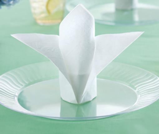 Crown Napkin Fold | Chinet®