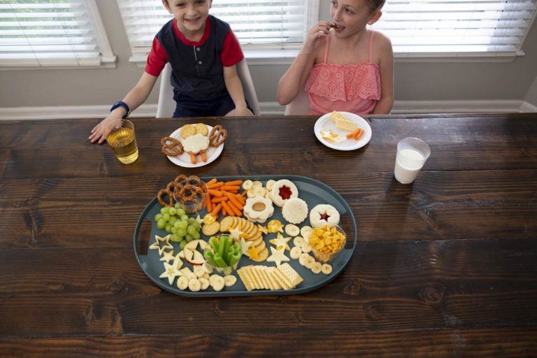 Kids’ Lunch Board - Chinet®